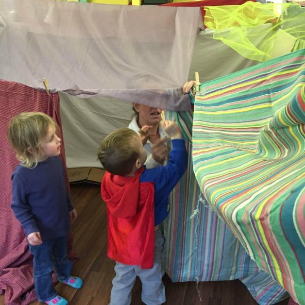 Everyday Engineering: Indoor Fort Building | Discovery Museum